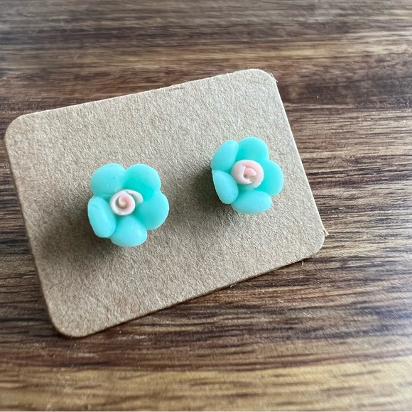 Urban Outfitters | Jewelry | Dainty Blue Flower Earrings | Poshmark